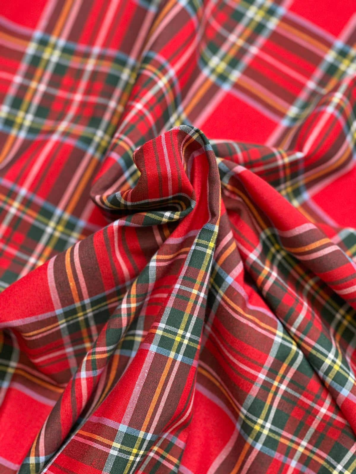 TELA LONETA CUADRO ESCOCES ROJO GRANDE – TELAS LA TONELADA